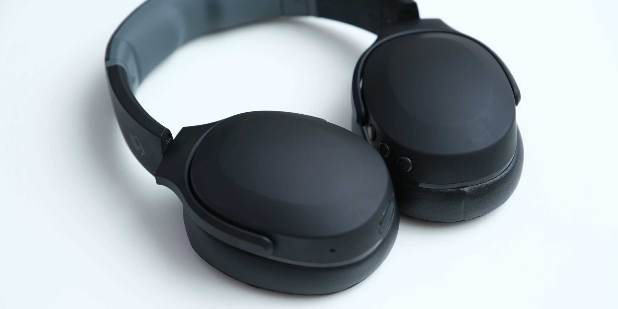 Skullcandy Crusher Evo Review: Most ‘WTF’ Headphone Ever!